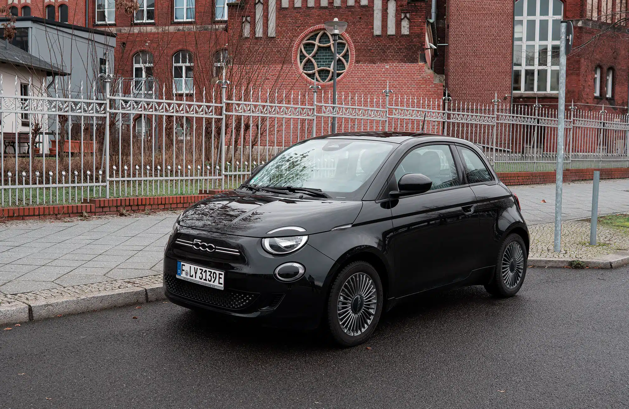 Fiat 500E Test - Ist der kleine Stadt-Stromer seinen Preis wert? - Mivodo